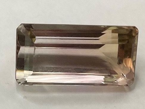 Ametrin 43.5ct, helles gelb/violett (Neu (gemäss Beschreibung)) in luzern für CHF 32 – mit ...