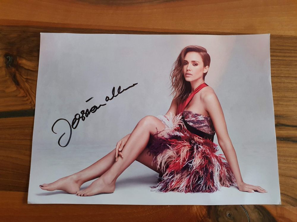 Jessica Alba, handsigniert (Grossformat) | Kaufen auf Ricardo