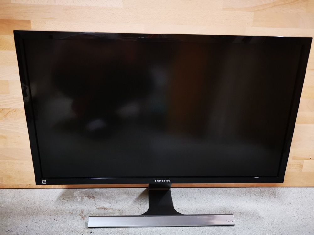 Samsung LCD-Monitor 4K Model U28D590D (Gebraucht) in Kriens für CHF 116 ...