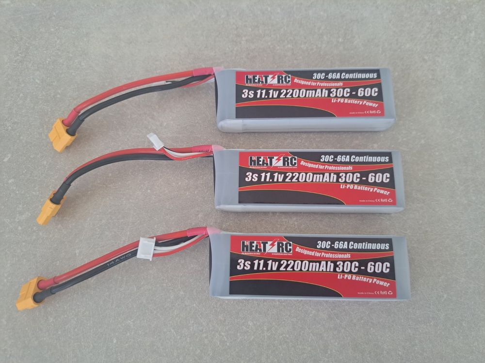 3 LiPo Akkus 3S 2200 mAh | Kaufen auf Ricardo