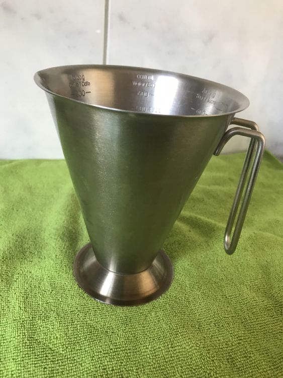 Antik : Messbecher für Mehl,Zucker,Wasser aus Metall (Gebraucht) in ...
