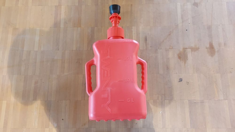 Twenty Schnelltank Kanister 20 Liter (Gebraucht) in Tägerschen für CHF ...