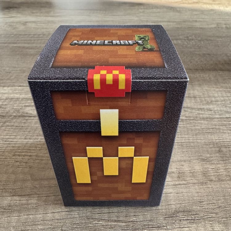 McDonald's Minecraft Zombie Hamburglar + Karte mit Game Code | Kaufen ...