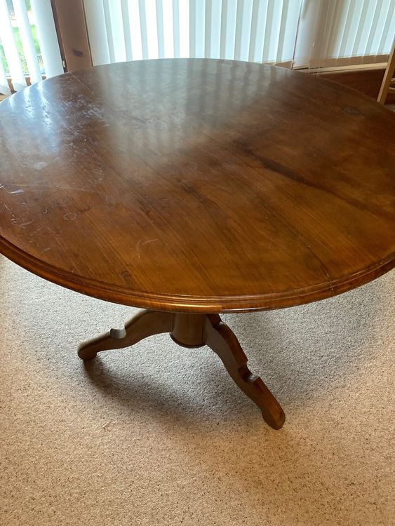 Antiker runder Tisch vermutlich Nussbaum | Kaufen auf Ricardo