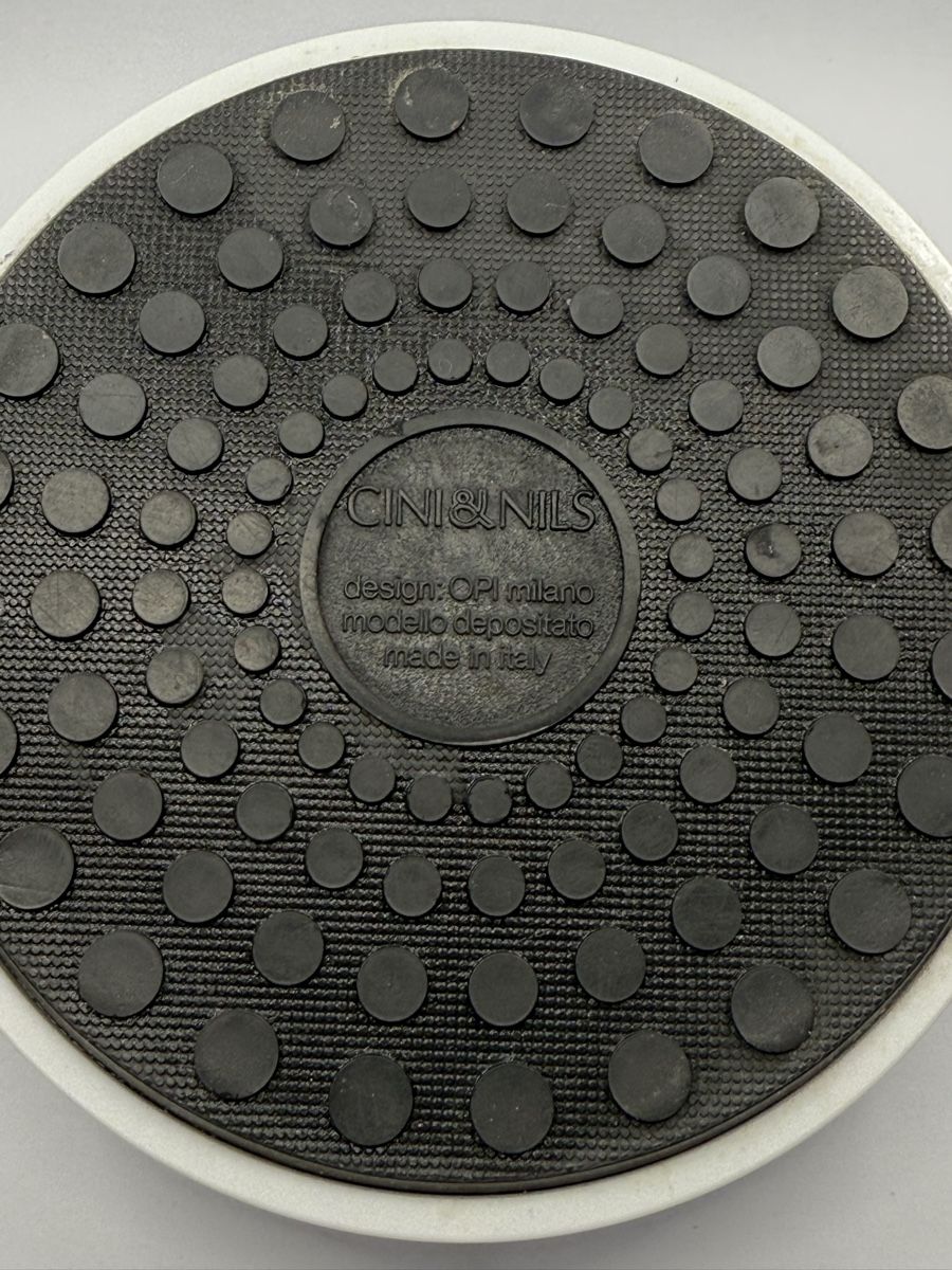 Ashtray Cini & Nils Milano (Neu (gemäss Beschreibung)) in Brüttisellen ...