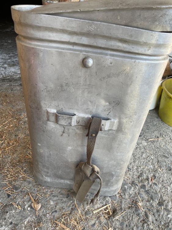 Boille à dos pour lait vintage en aluminium 30L (Gebraucht) in Attalens ...