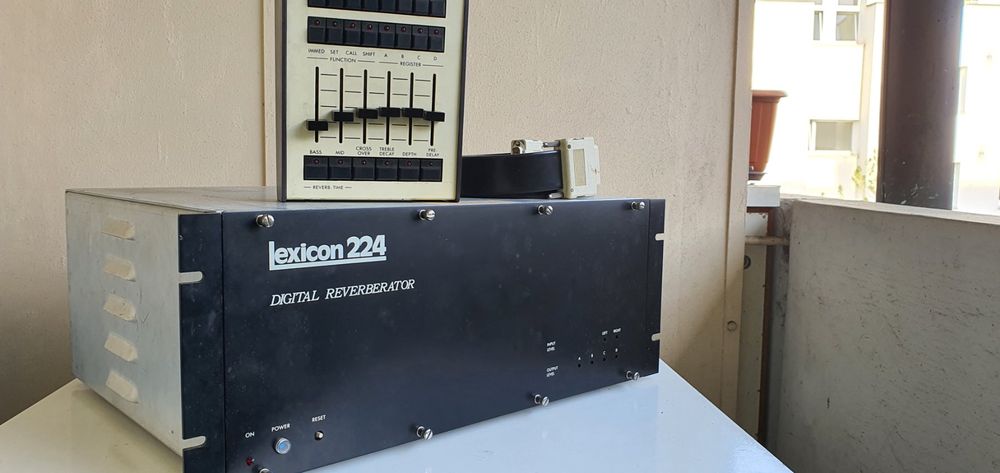 Professional Lexicon-224 Digital Reverberator (Gebraucht) in Binningen ...