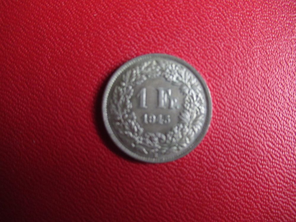 1 FR. SILBERMÜNZE 1945 (Gebraucht) in Moosseedorf für CHF 4.5 – mit Lieferung auf Ricardo kaufen