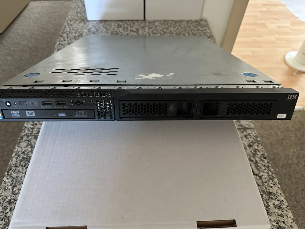 IBM System x3250 M4 Windows Server (Gebraucht) in Grenchen für CHF 21 ...