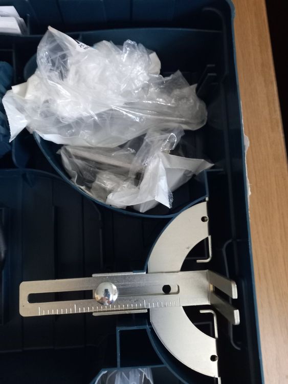 Bosch GKF 600 Kantenfräse | Kaufen auf Ricardo