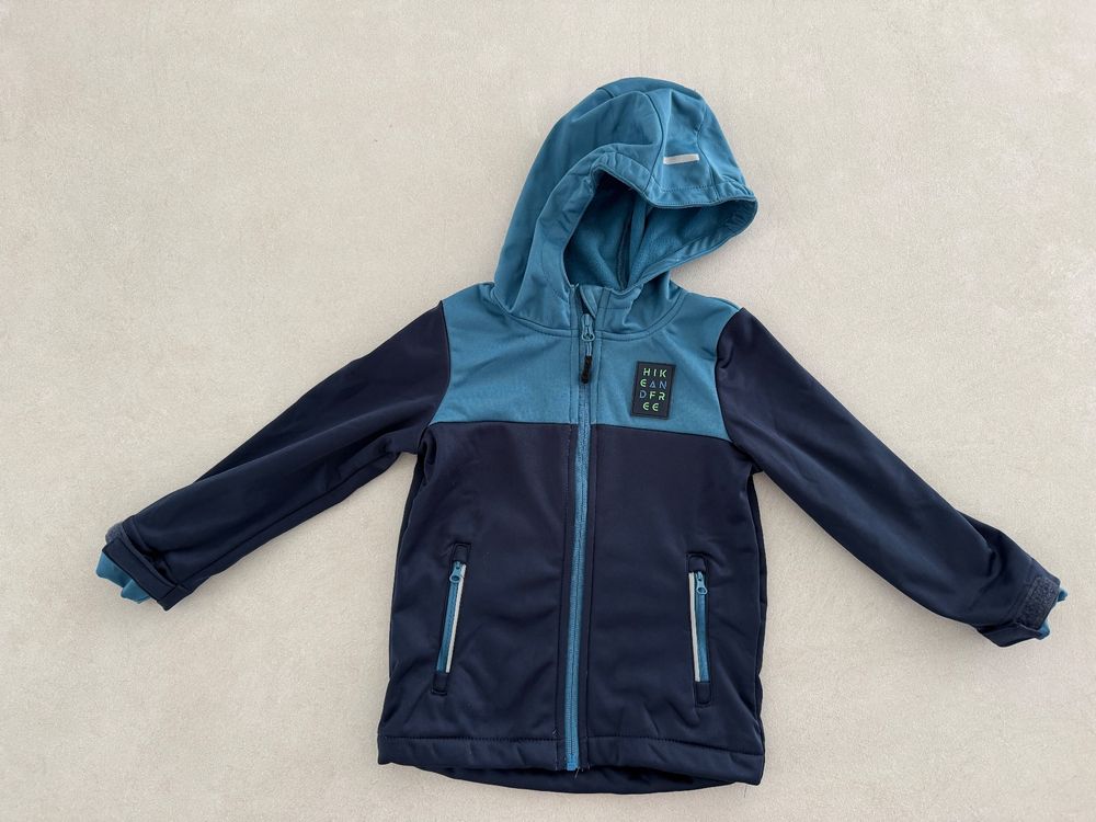 Softshell Jacke 98/104 NEU (Gebraucht) in Bonaduz für CHF 9.9 – mit Lieferung auf Ricardo kaufen