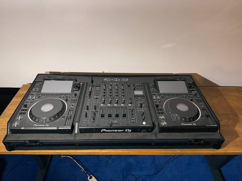 Zomo Set-30A9 NSE flight case 2×CDJ-3000 + DJM-A9 (Gebraucht) in ...