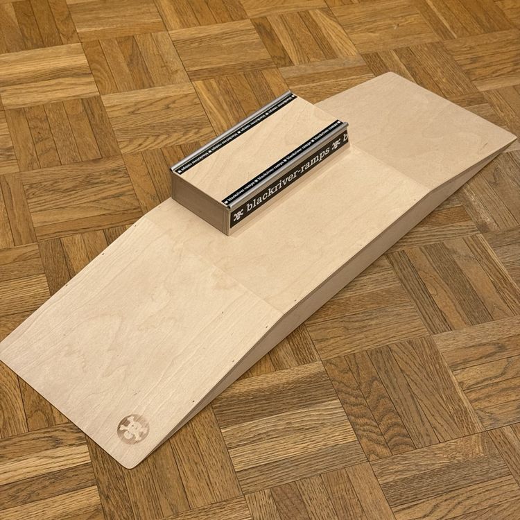 Blackriver ramp with ledge fingerboard obstacle (Gebraucht) in Riazzino ...