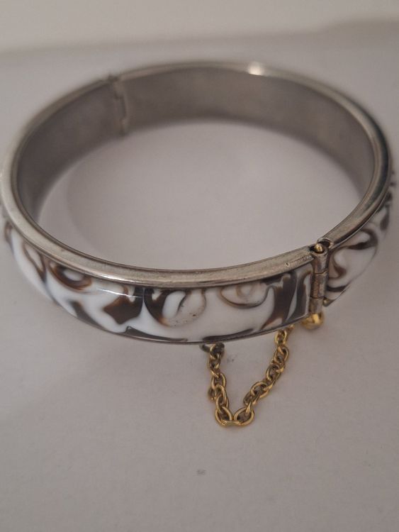 herziger Vintage Armreif (Gebraucht) in Kerzers für CHF 23 – mit Lieferung auf Ricardo kaufen