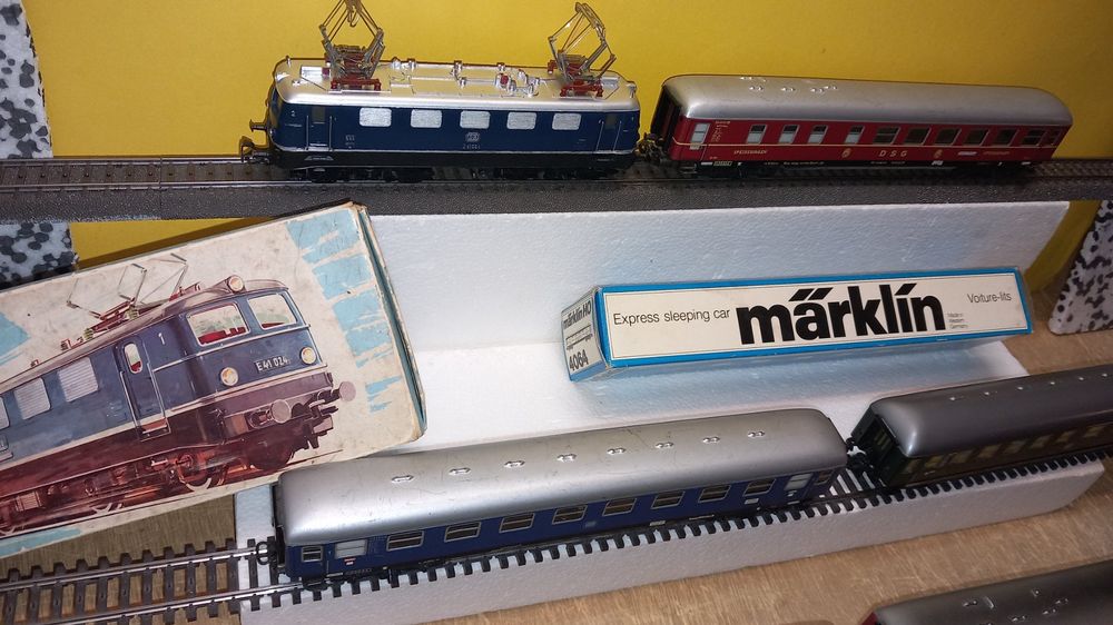 Märklin DB, E-Lok HO mit Trafo + 6 Märklin Personenwagen | Acheter sur ...