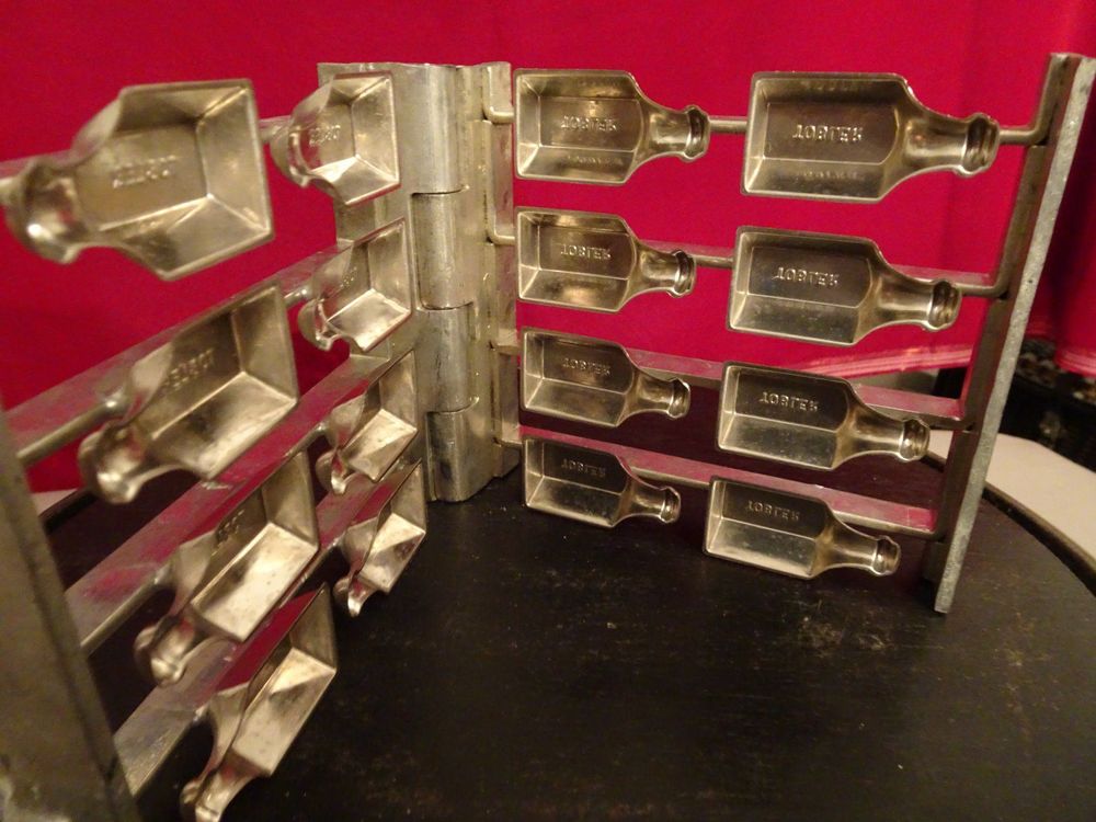 alte Tobler-Praline Metallform (Gebraucht) in Vitznau für CHF 101 – mit ...