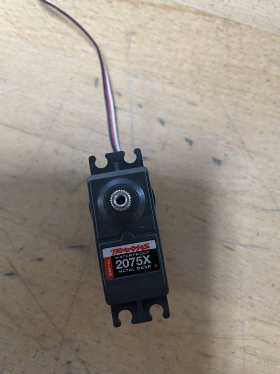 Traxxas Servo 2075X (Gebraucht) in für CHF 19 – mit Lieferung auf ...