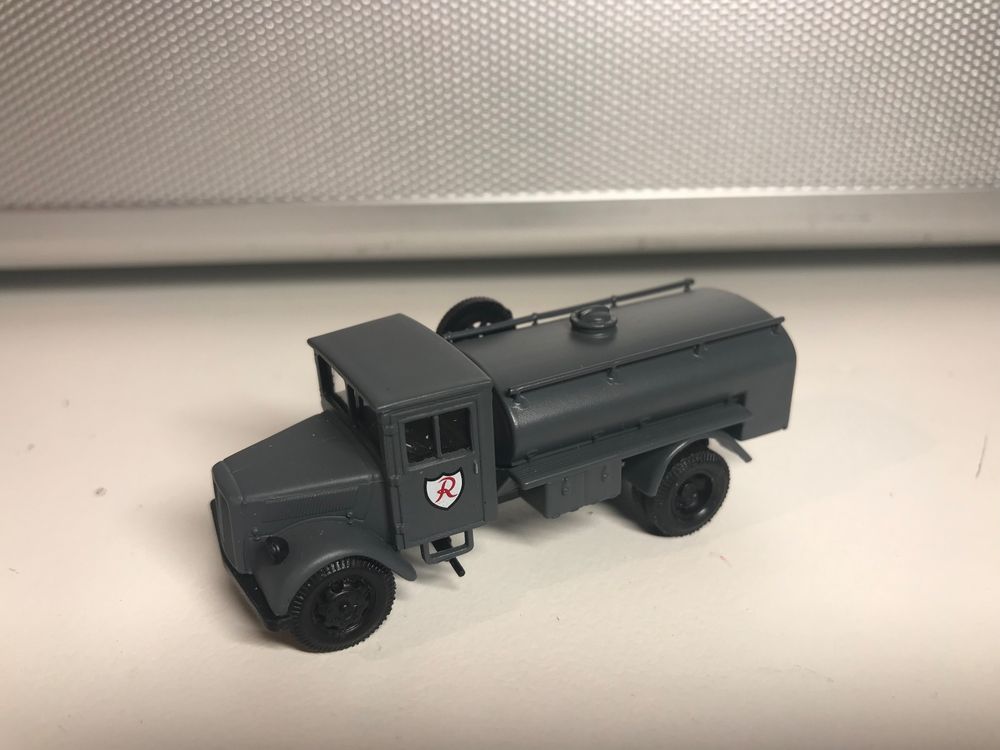 Opel Ersatz Tanker Luftwaffe JG2 1/87 (222) | Kaufen auf Ricardo