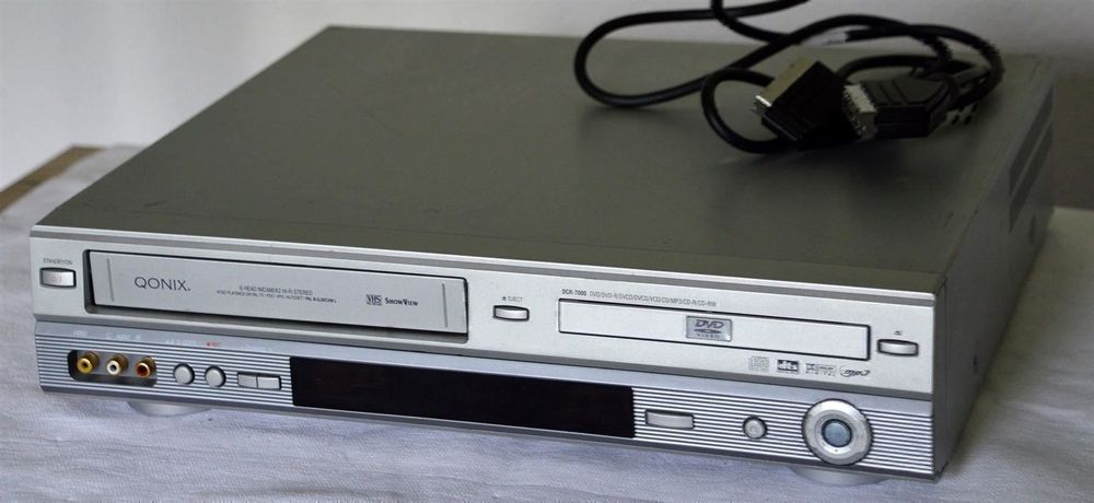 Combo DVD/ VHS Qonix DCR-7000 (Gebraucht) in Collonges für CHF 90 – mit ...