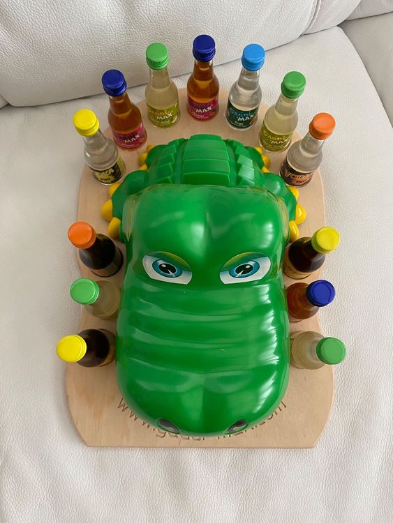 Trinkspiel Kroko Doc inkl. 13 Likör-Shots von Gaudi Max (Gebraucht) in ...