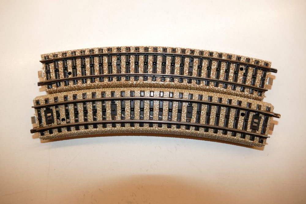 Märklin H0: 4xgebogenes M-Gleis K.Nr. 5206 | Kaufen auf Ricardo