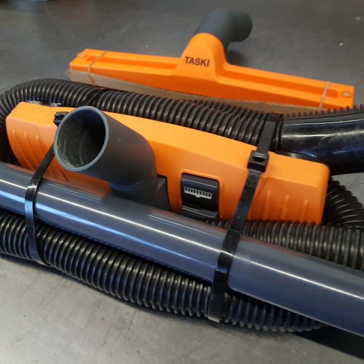 Taski Staubsauger Zubehör Bodendüse (Gebraucht) in Kaltenbach für CHF ...