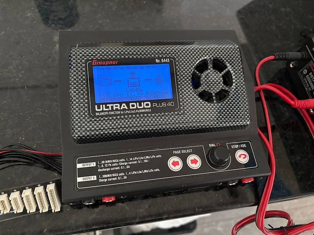Graupner Ultra Duo Plus 40 Ladegerät + 230V 25A Netzteil (Gebraucht) in ...