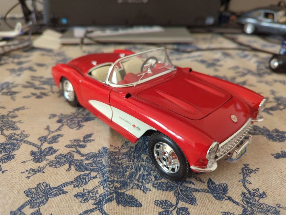 Chevrolet Corvette 1957 Bburago 1:18 | Kaufen auf Ricardo