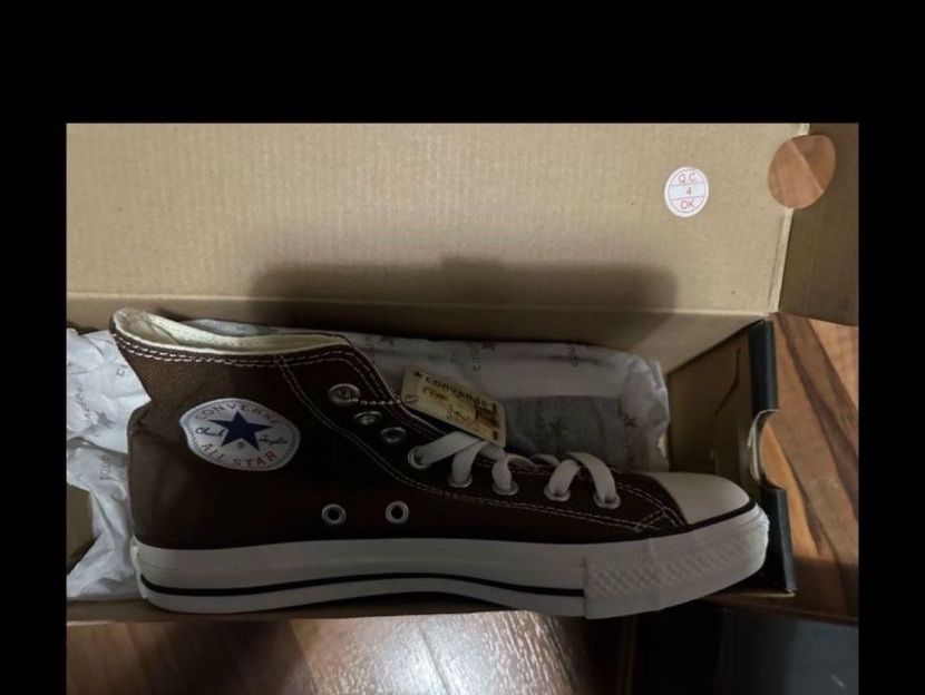 Converse 40 neu (Neuf (Voir description)) à Oberurnen pour CHF 14.8 – avec livraison | Acheter ...
