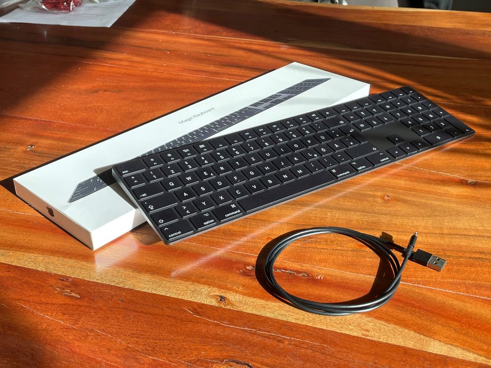Apple Magic Keyboard Space Grey mit Zahlenblock - Dt. Layout | Kaufen ...