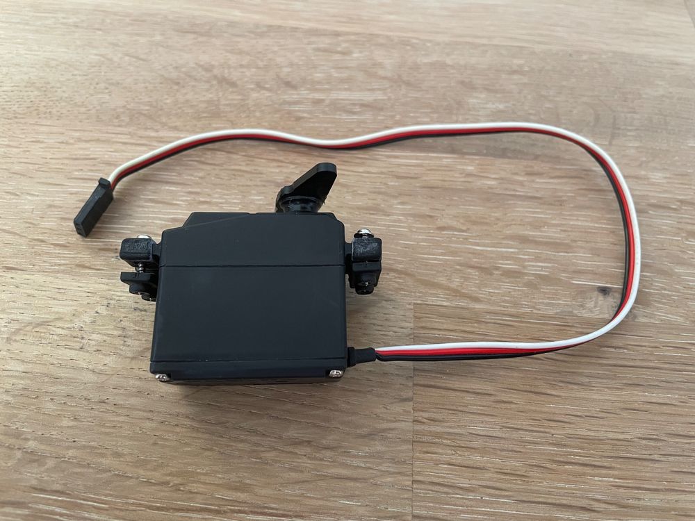 S9254 Futaba Servo S9254 Digital (Gebraucht) in Mettmenstetten für CHF 30 – mit Lieferung auf ...