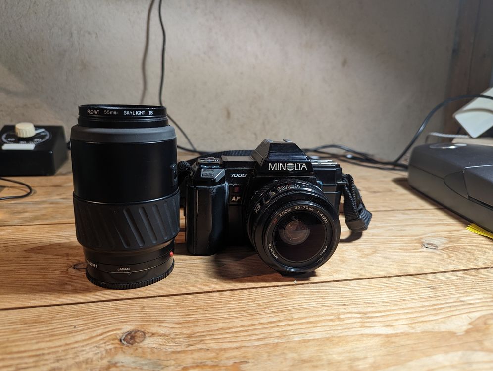 Minolta 7000 AF avec 2 objectifs AF ZOOM (Gebraucht) in Charmoille für CHF 20 – mit Lieferung ...