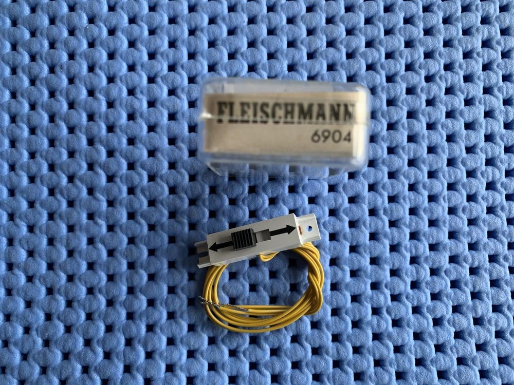 Fleischmann 6904 Umpol Schalter (Neu und originalverpackt) in Hauterive ...