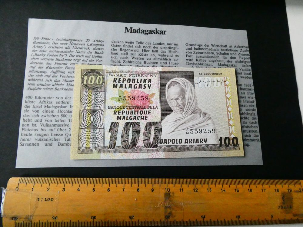 Madagaskar 100 Francs, unzirkuliert mit Beschrieb (Neu (gemäss Beschreibung)) in Hinterforst für ...