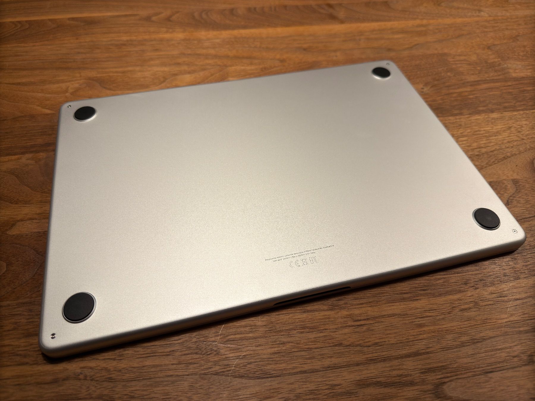 MacBook Air 15" 2024 M3 10C GPU, 1 TB, 24 GB Silber, wie neu (Gebraucht ...