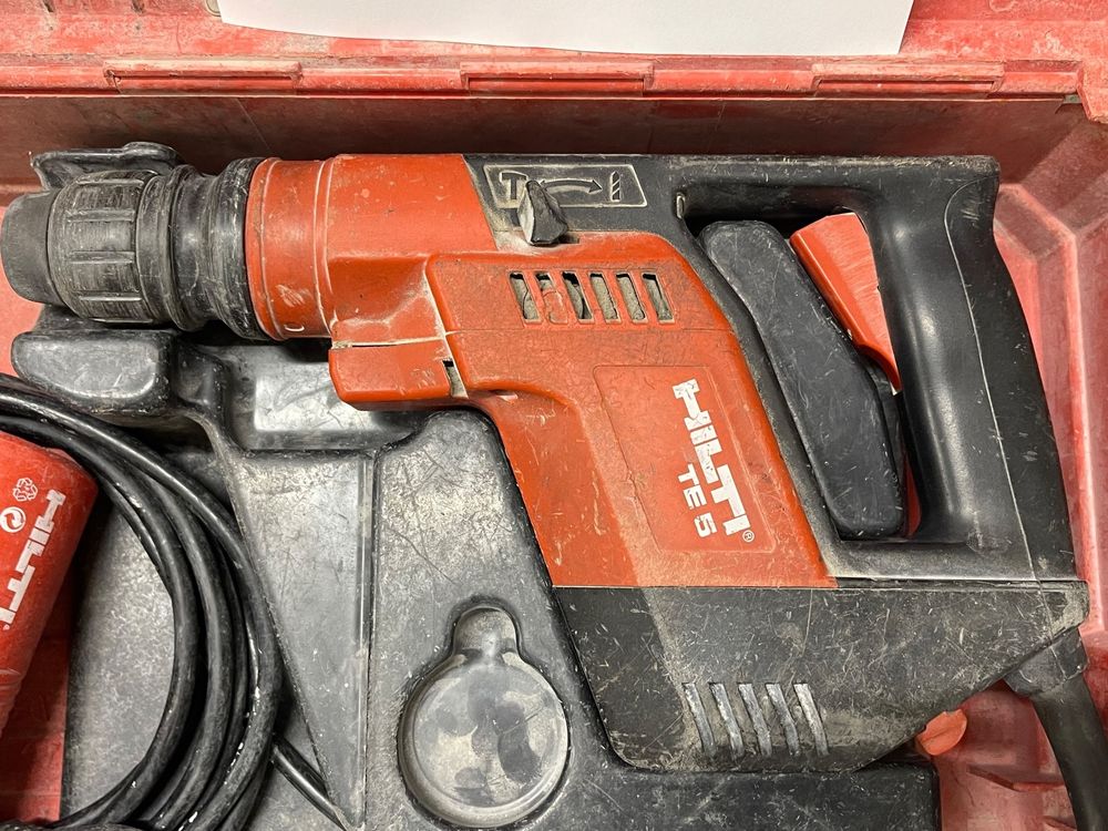 Hilti TE5 Bohrhammer (Los 06) - 8493 Saland (Gebraucht) in Turbenthal für CHF 142 – nur Abholung ...