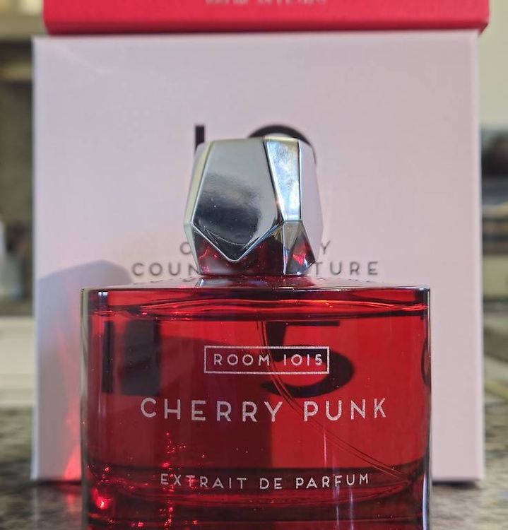 Room 1015 Cherry Punk Extrait de Parfum 100ml (Gebraucht) in Zürich für ...