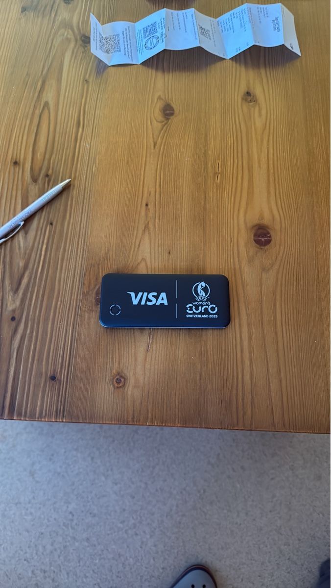 Offizielle UEFA Women's EURO 2025 Powerbank von VISA (Neu (gemäss ...