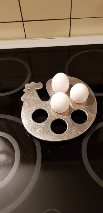Eierhalter für 5 Eier / Chromstahl (Gebraucht) in Zug für CHF 9 – mit ...