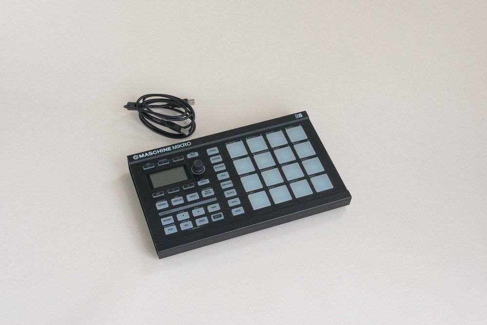 Maschine Mikro MK1 Native Instruments (Gebraucht) in Basel für CHF 95 ...