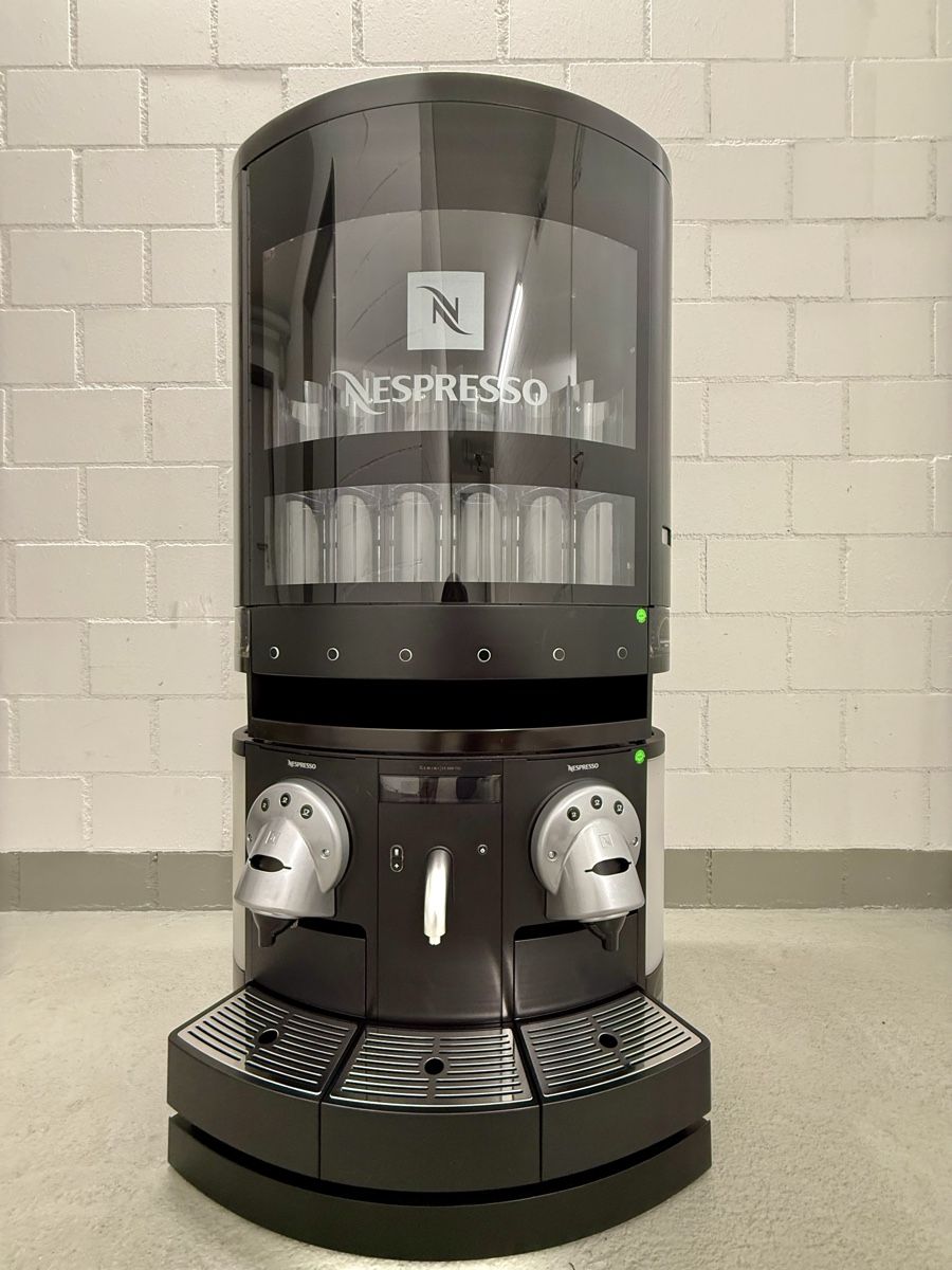 Nespresso Gemini CS 200 inkl Dispenser (Gebraucht) in Bachenbülach für ...