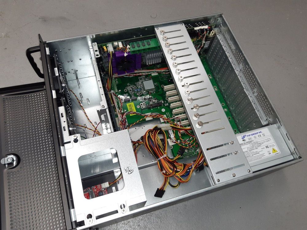 Industrie PC?? AREMO-4196, 19" (Gebraucht) in Lohn-Ammannsegg für CHF 52 – mit Lieferung auf ...