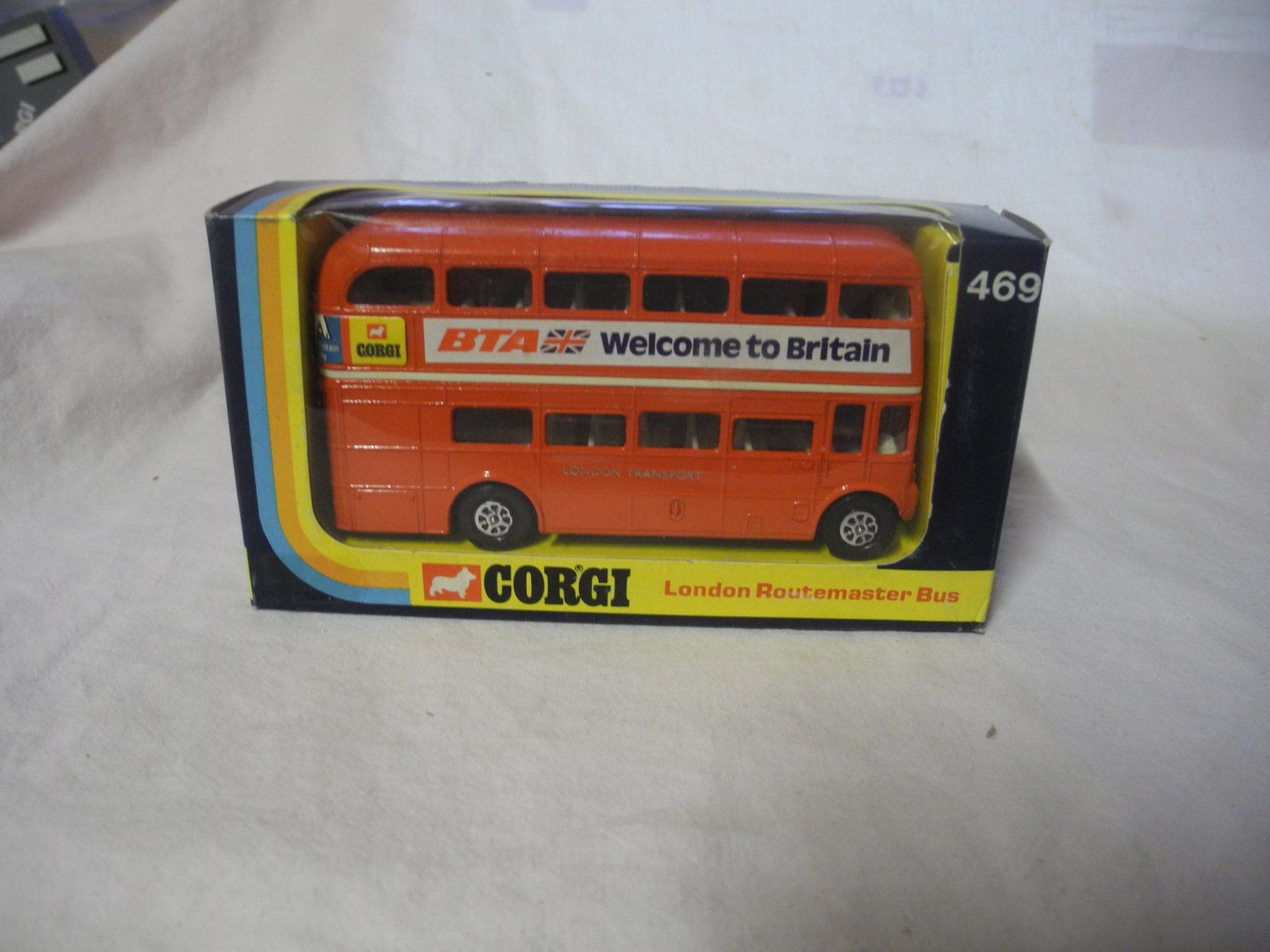 CORGI TOYS NR. 469 LONDON ROUTEMASTER BUS MIB (Neu und originalverpackt ...