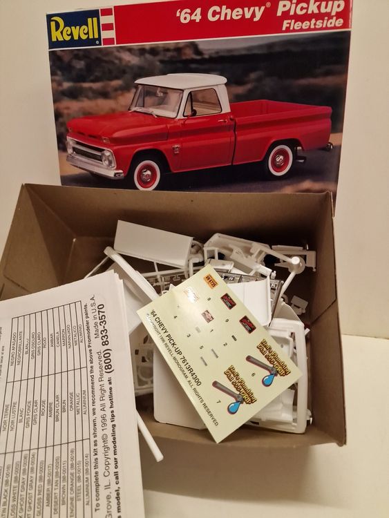 Revell Chevrolet Pick Up 64' Plastikmodellbau 1/25 (Neu (gemäss ...