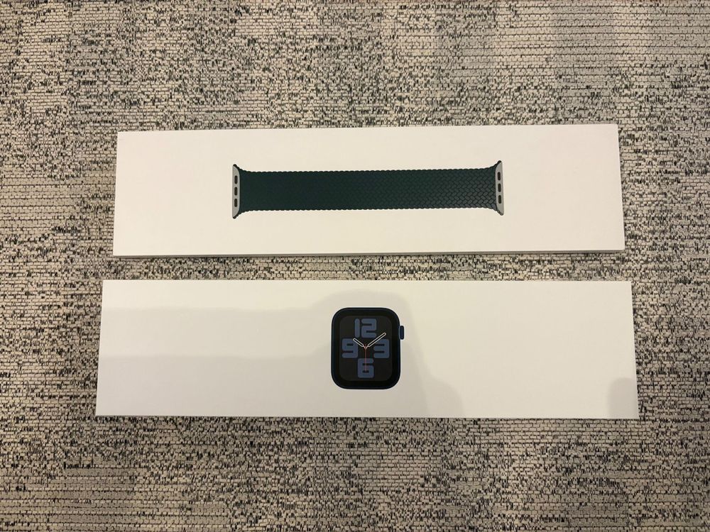 Apple Watch SE (2. Gen.), GPS, 44mm, Schwarz, 2 Armbänder (Gebraucht ...