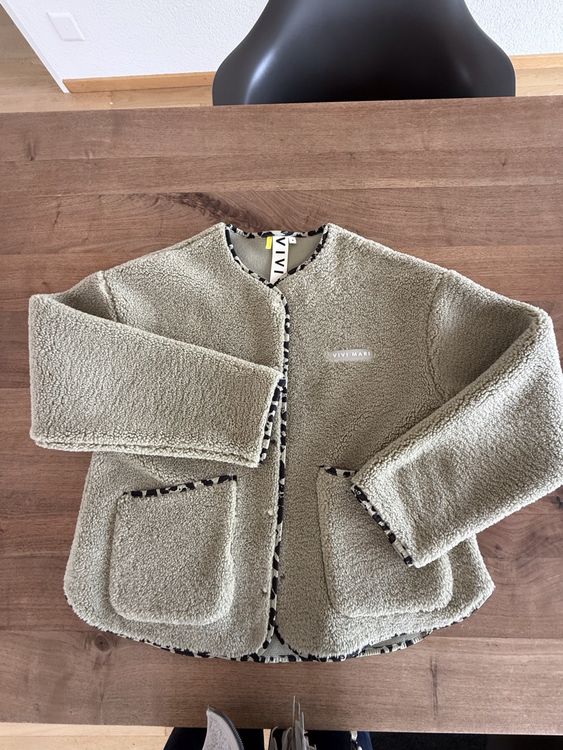 Neue Teddy-Fleece Jacke oliv von VIVI MARI (Neu (gemäss Beschreibung)) in Hergiswil NW für CHF ...