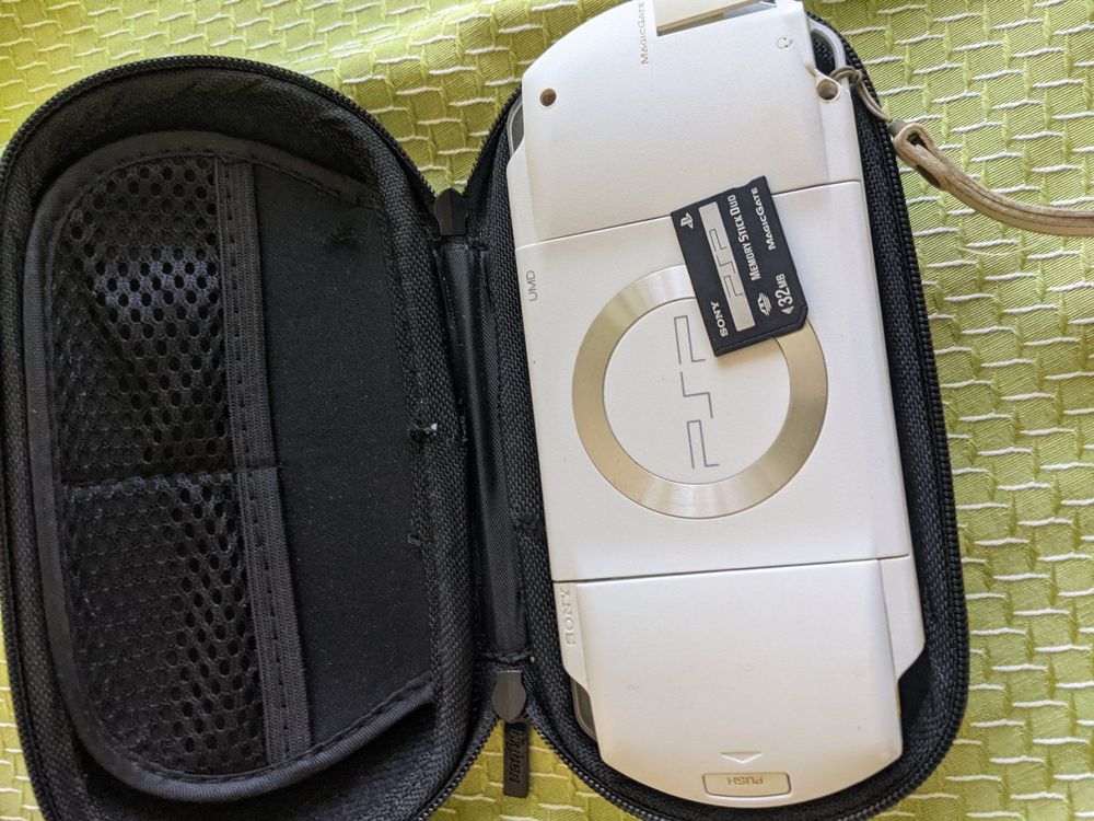 Sony PSP Fat (Gebraucht) in für CHF 62 – nur Abholung auf Ricardo kaufen
