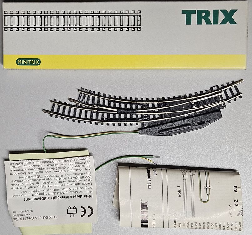 Trix 14967: Minitrix Elektrische Bogenweiche R1/R2 rechts (Neu und ...