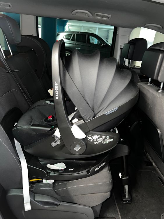 Maxi Cosi Pebble 360 Pro + Maxi Cosi FamilyFix Pro (Gebraucht) in Schübelbach für CHF 180 – nur ...