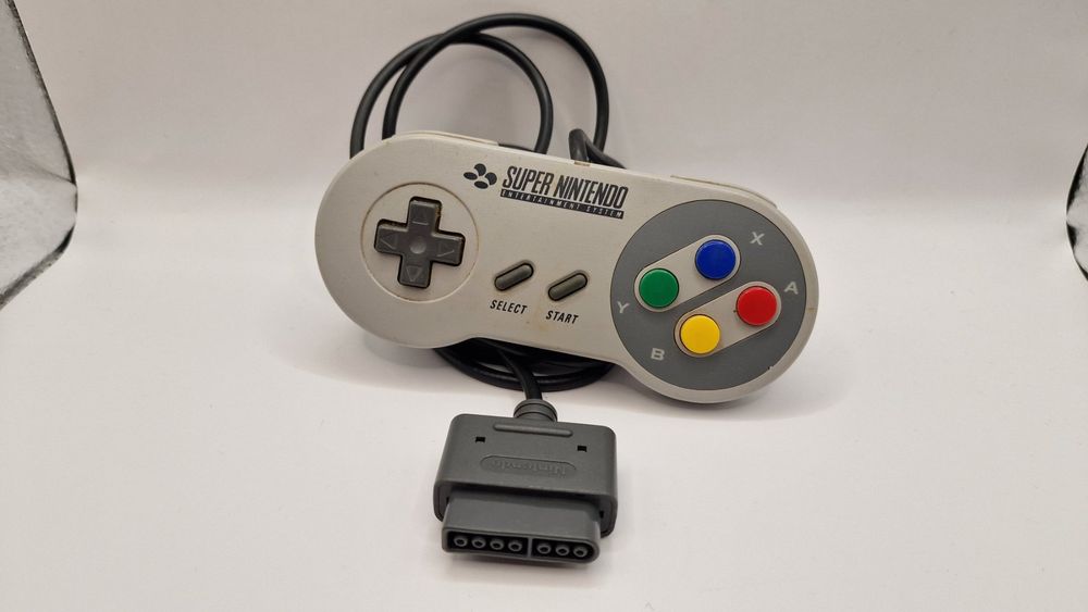 Original Super Nintendo (Snes) Controller (Gebraucht) in Düdingen für ...